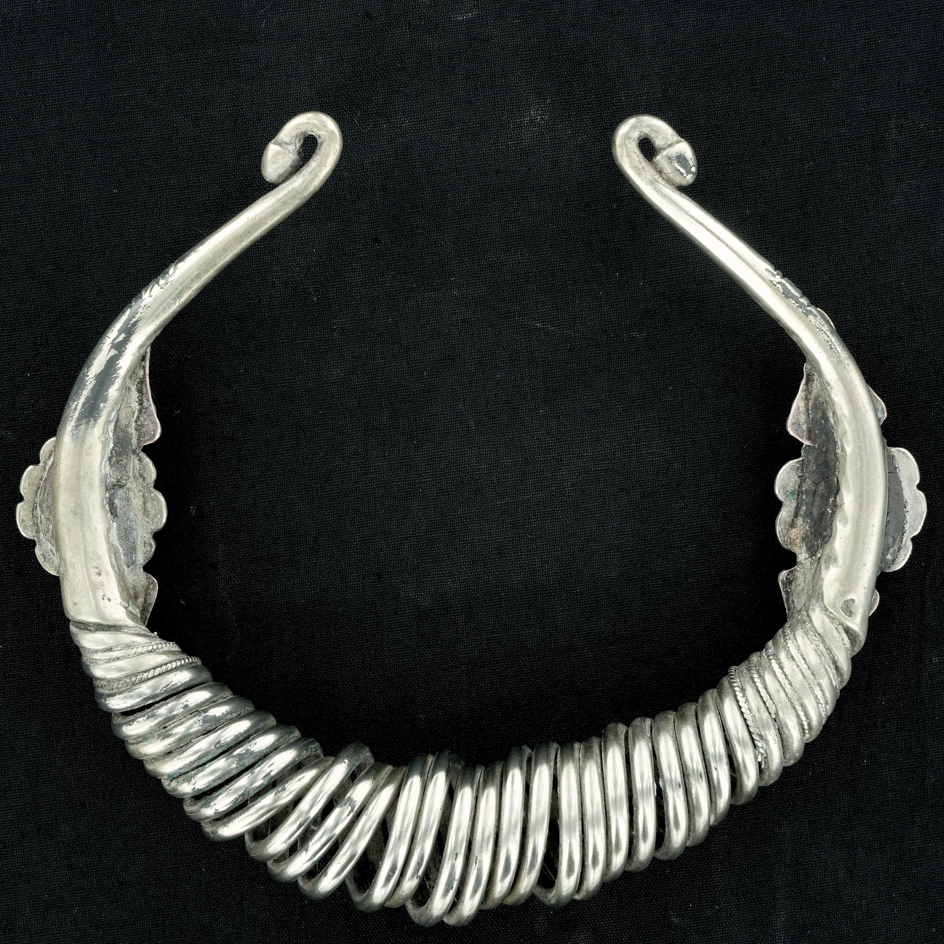 Twisted wire torque from Swat valley (04.03.1846)All similar items for ...