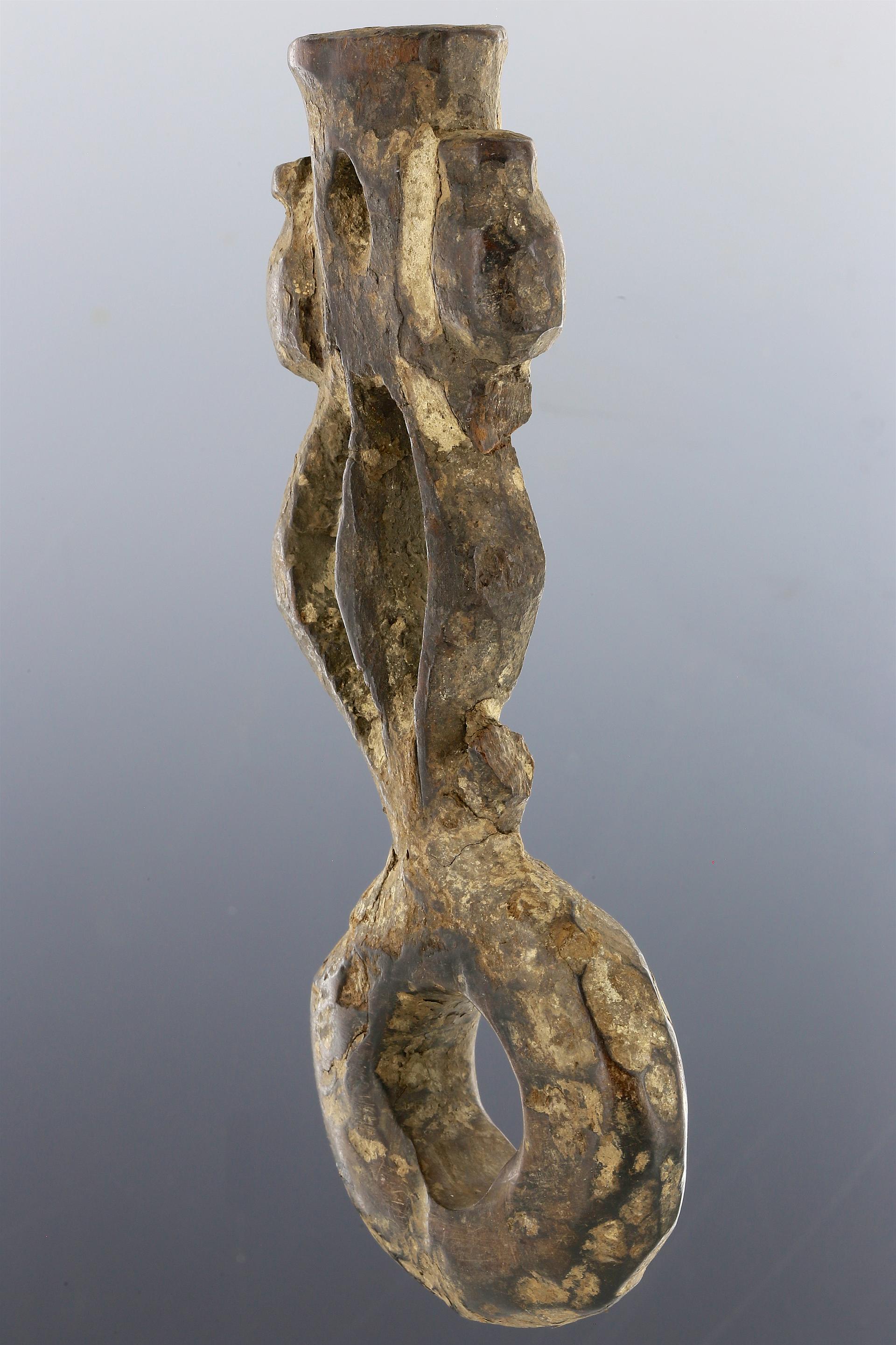 Nepalese Ghurra, churning-rod holder (18.02.1111) - Ethnic Design ...